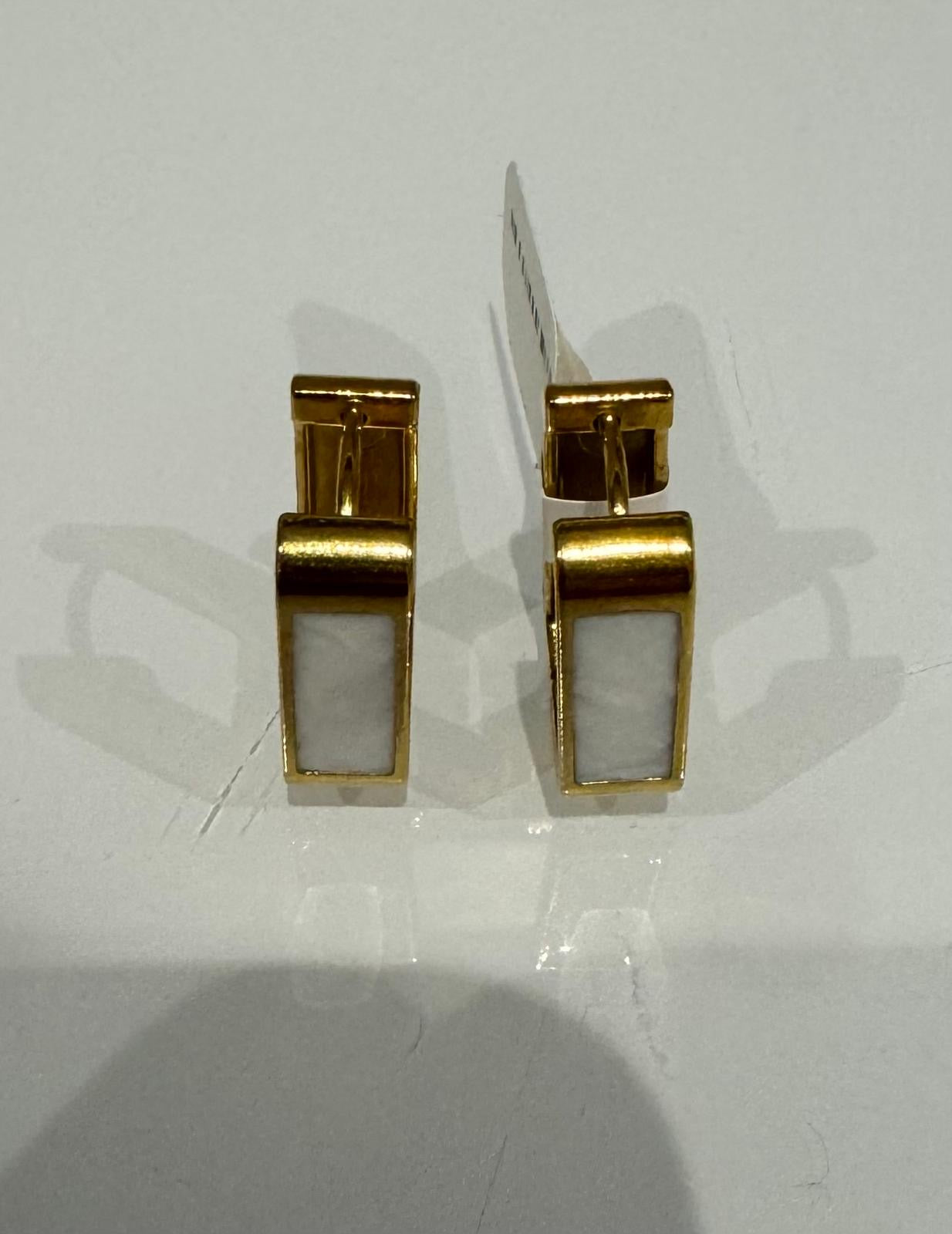 WHITE SPARKLING HUGGIES – CP STATEMENT